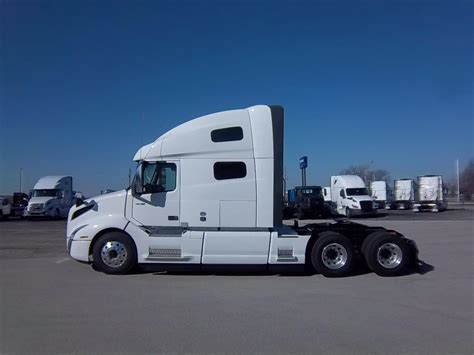 Volvo Vnl For Sale Raised Roof Sleeper V