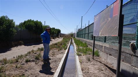 Entregan obras de mejoramiento para canales de regadío en Calama