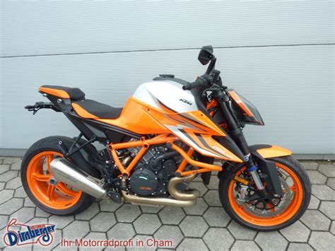 Gebrauchte KTM 1290 Super Duke R EVO Zubehör 6936 gespart Baujahr