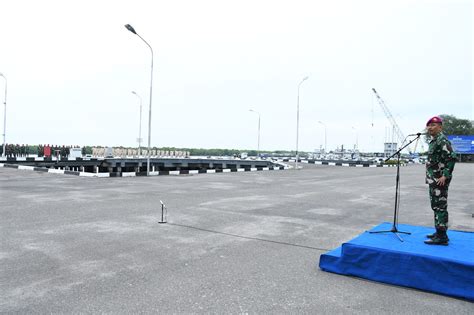 UPACARA BENDERA PRAJURIT PETARUNG YONMARHANLAN I DI MAKO LANTAMAL I