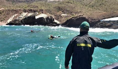 Hallan El Cuerpo Sin Vida De Una Persona En El Agua En Una Playa De