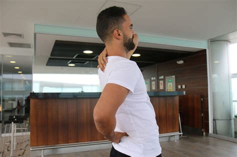 Dolor de espalda Cuidado con hacerla tronar Centro Médico OSI