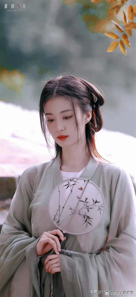 Tiểu Lưu Diệc Phi công khai yêu Vương Hạc Đệ