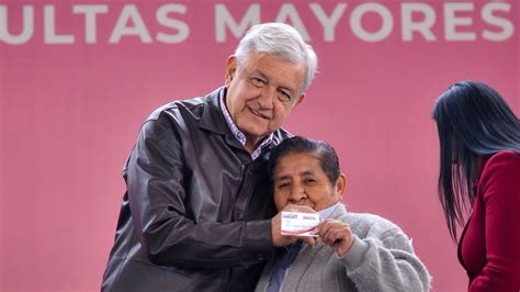 Adelantarán pago de becas y apoyos para adultos mayores La
