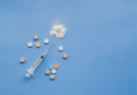 Tipos de drogas explicamos as diferenças efeitos e danos à saúde