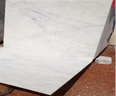 Golden Polished Finish Indian White Carrara Marble Thickness Mm At