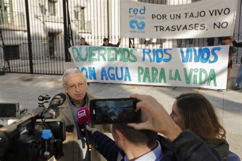 Colectivos De Ciudadanos Y Ecologistas Piden R Os Vivos Y Denuncian