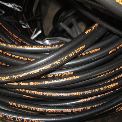 1sn 2sn Steel Wire Braid Reinforced Flexible Smooth Hydraulic Rubber