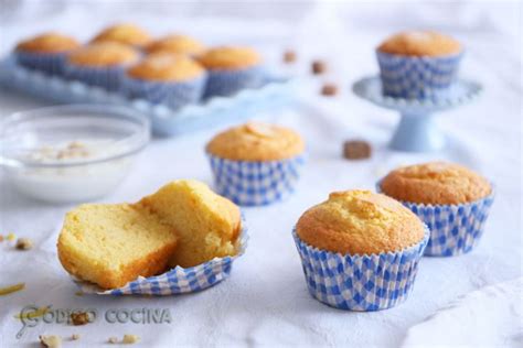 Magdalenas de yogur esponjosas y caseras Código Cocina