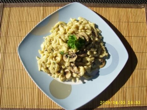 Champignon Spätzle Pfanne Rezept kochbar de