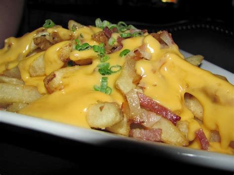 Como Fazer Batatas Fritas Bacon E Queijo Derretido Food Small