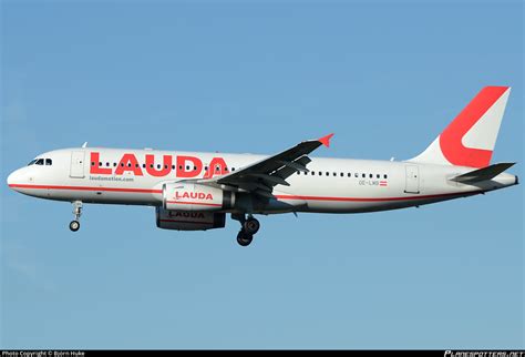 OE LMB LaudaMotion Airbus A320 232 Photo by Björn Huke ID 1041886