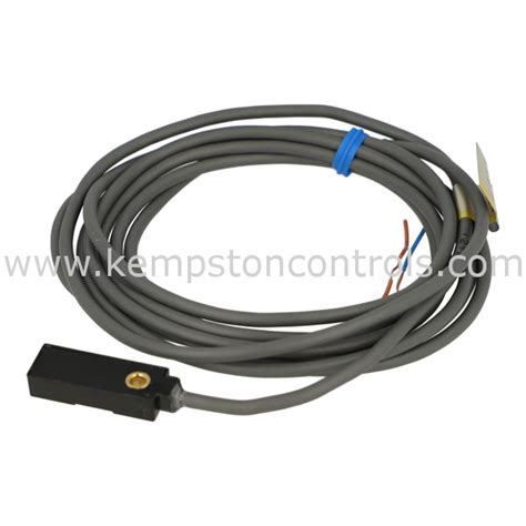 Omron TL W3MB1 2M PROXIMITY SENSOR 3MM RANGE INDUCTIVE NON SHIELDED