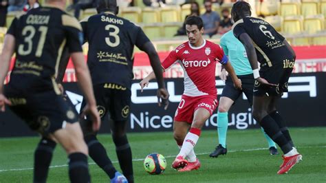 Deux Ans Et Demi De Prison Requis Contre Wissam Ben Yedder