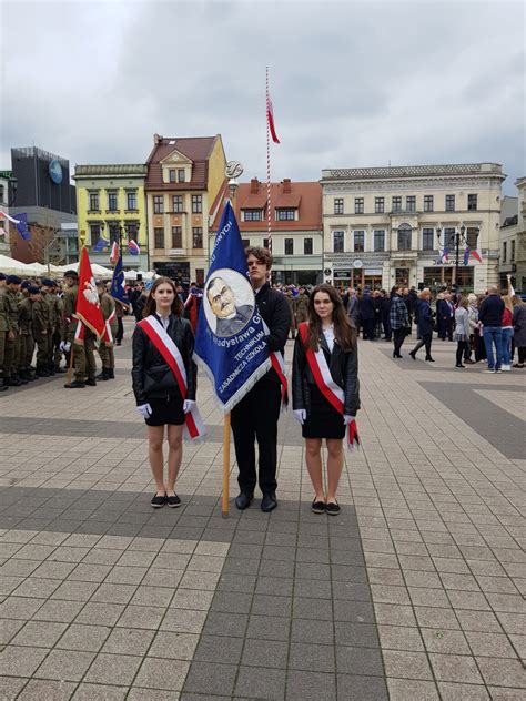 Uroczyste obchody Święta Konstytucji 3 Maja Zespół Szkół Ekonomiczno