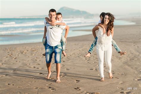 Reportaje fotografía familia playa Jake Go Studio Fotógrafo Fotògraf