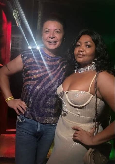 Anitta D Superfesta De Anivers Rio Presen A De Bruna Marquezine