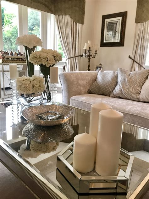 30 Gold Cream Living Room DECOOMO