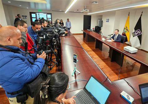 Contraloría implementa exoneración de intereses a quienes tengan multas