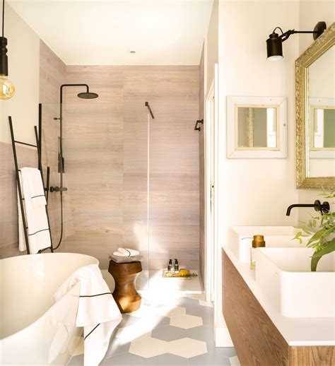 Cómo combinar azulejos en duchas