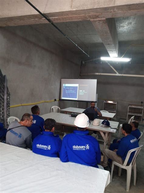 Galeria de fotos Treinacentro Escola Técnica Cursos NR Segurança do