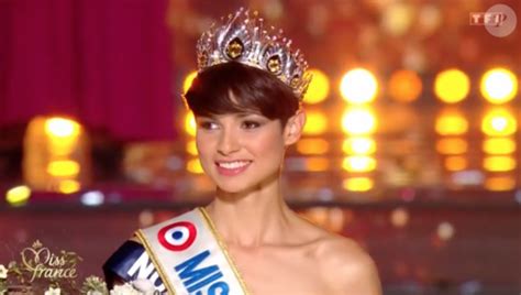 Miss France 2024 est Eve Gilles Miss Nord Pas de Calais à la