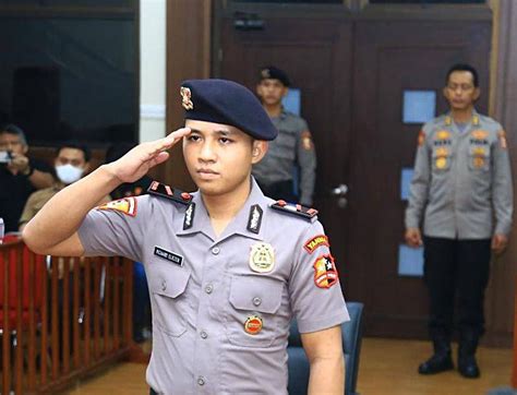 Bharada Richard Eliezer Hirup Udara Bebas Januari Tahun Depan Ulasan Co