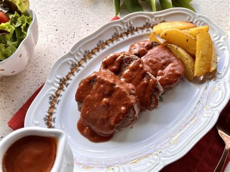 Carne Ao Molho Madeira