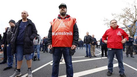 IG Metall Streik bei BMW noch diese Woche möglich