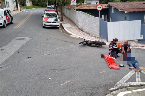 Em Guararema dois motociclistas ficam feridos após colisão frontal O