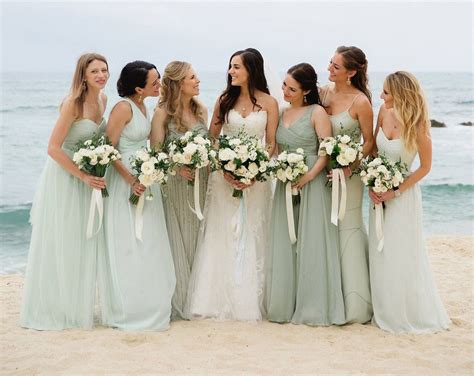 Confira Essa Lista 14 Como Se Vestir Para Um Casamento Na Praia
