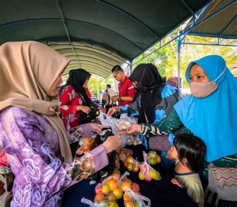 Ada Beras Hingga Ikan DKP3 Banjarbaru Gelar Pasar Murah Jejakrekam