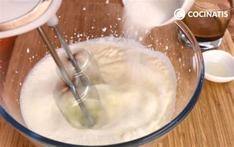 Cómo hacer crema moka para tartas fácil