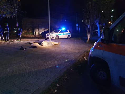 Incidente Mortale Nella Notte A Messina Cade Con Lo Scooter E Finisce