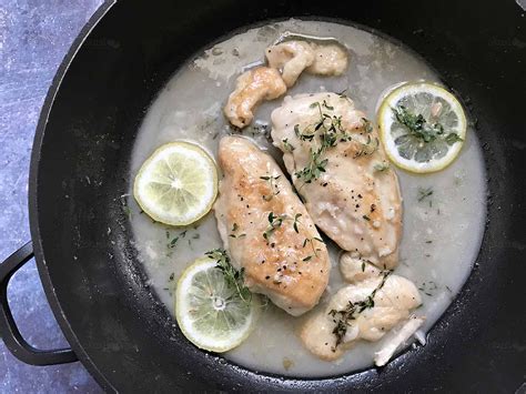 Grčka piletina u umaku od vina limuna i češnjaka Okusi eu