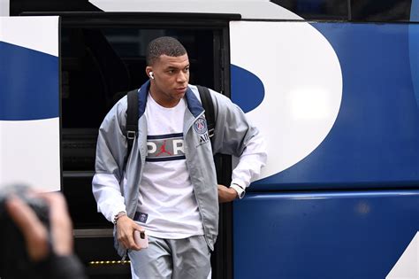 Presa din Franța a dezvăluit motivul pentru care Kylian Mbappe ar