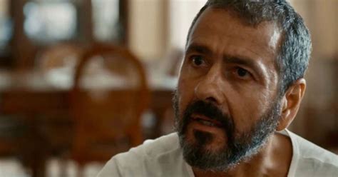 José Inocêncio perde a paciência e se vinga de Egídio em Renascer