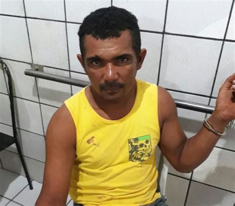 Homem é preso após esfaquear a esposa na cidade de Timon GP1