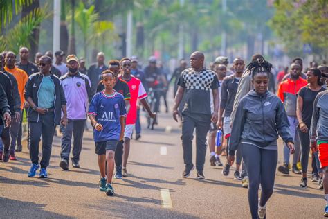 Amafoto Perezida Kagame Na Madamu Jeannette Kagame Bitabiriye Siporo