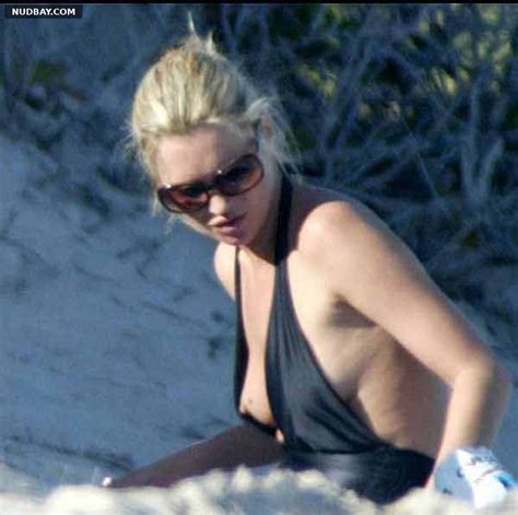 Kate Moss Nipple Flashing On The Beach Nudbay