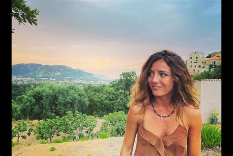 Photo Coralie Dubost En Vacances Calvi Corse Purepeople
