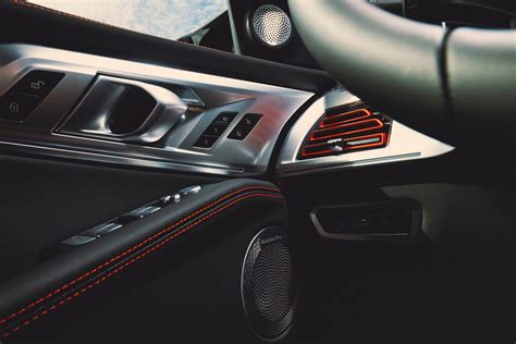 BMW XM mais potente e extravagante já tem preço Observador