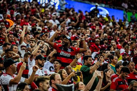 No topo Flamengo é o time que mais leva torcida visitante aos estádios