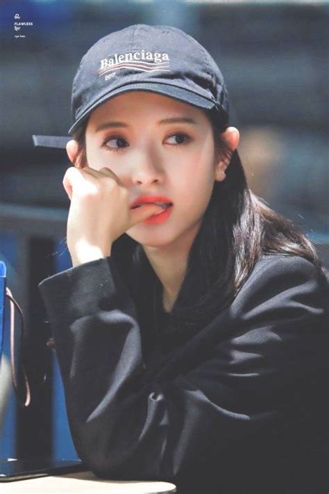 Pin by 美人 探訪 on bona Cosmic girls Kpop girls Korean girl