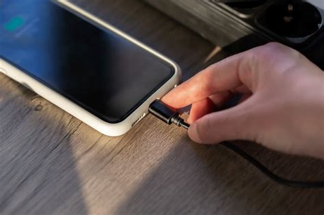 10 Cara Memperbaiki Port Pengisian Daya IPhone Yang Tidak Berfungsi