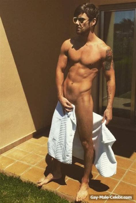 Arron Lowe Nude And Sexy Photos Gay Male Celebs