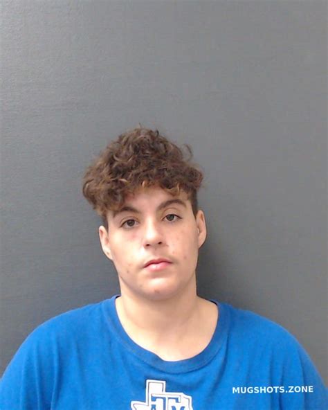 ESQUIVEL MAKAYLA DAELYNNE 09 15 2023 Comal County Mugshots Zone