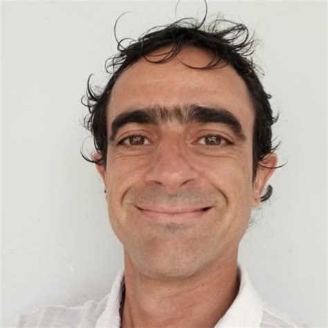 Maximo Yerba Buena Trabajo Como Escritor Y Tallerista De Escritura