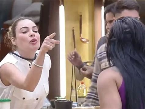 Rachel Sheherazade acaba de ser expulsa da Fazenda 15 Jornal de Brasília