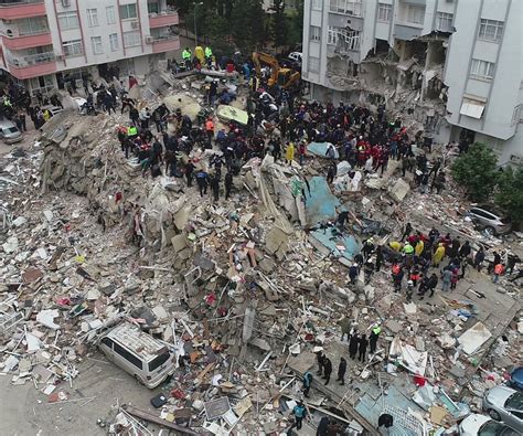 El número de los muertos por el terremoto en Turquía y Siria ya supera